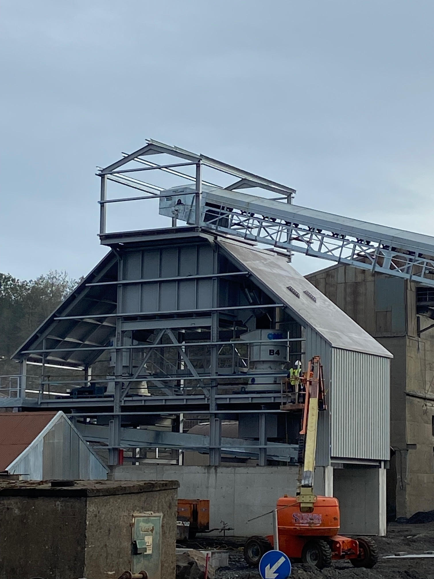 QMS provides the cone crushers and screens for new FP McCann quarry ...