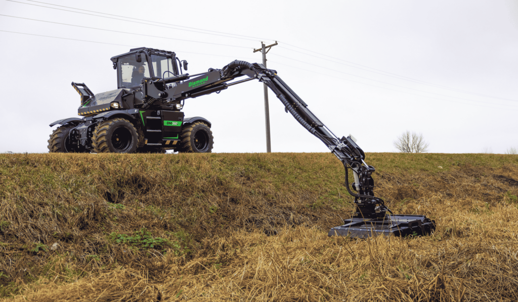 Diamond Mowers disrupts roadside mowing with the new DM 360™ - Rock ...