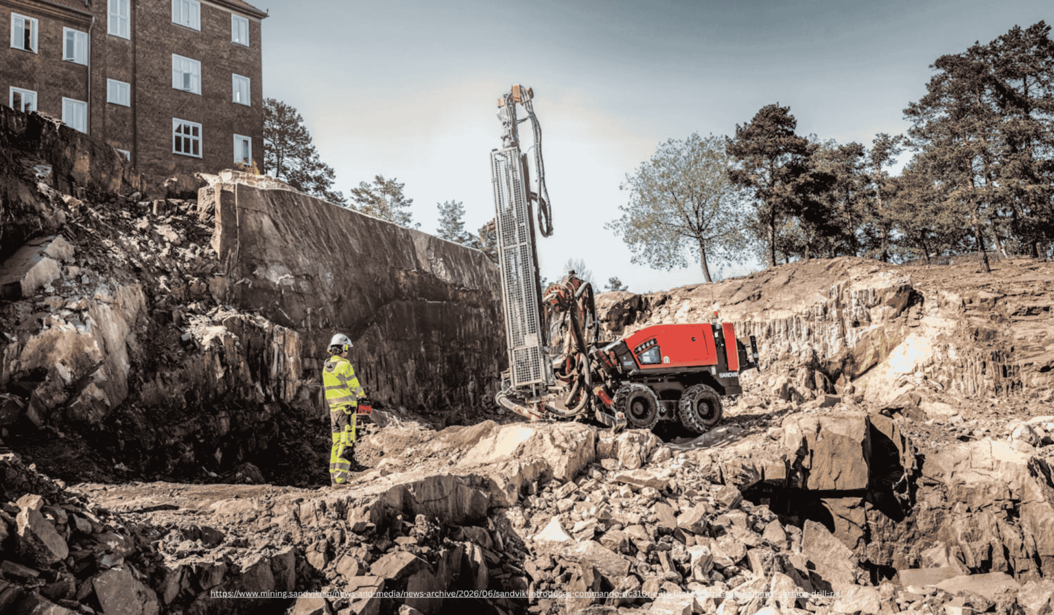 Sandvik introduces Commando™ DC310RiE, its first electric top hammer ...